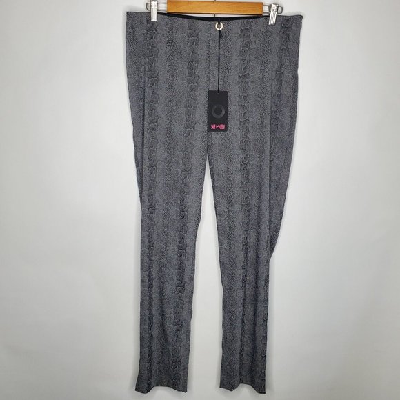 Save The Queen | Pants & Jumpsuits | Save The Queen Womens Animal Print ...